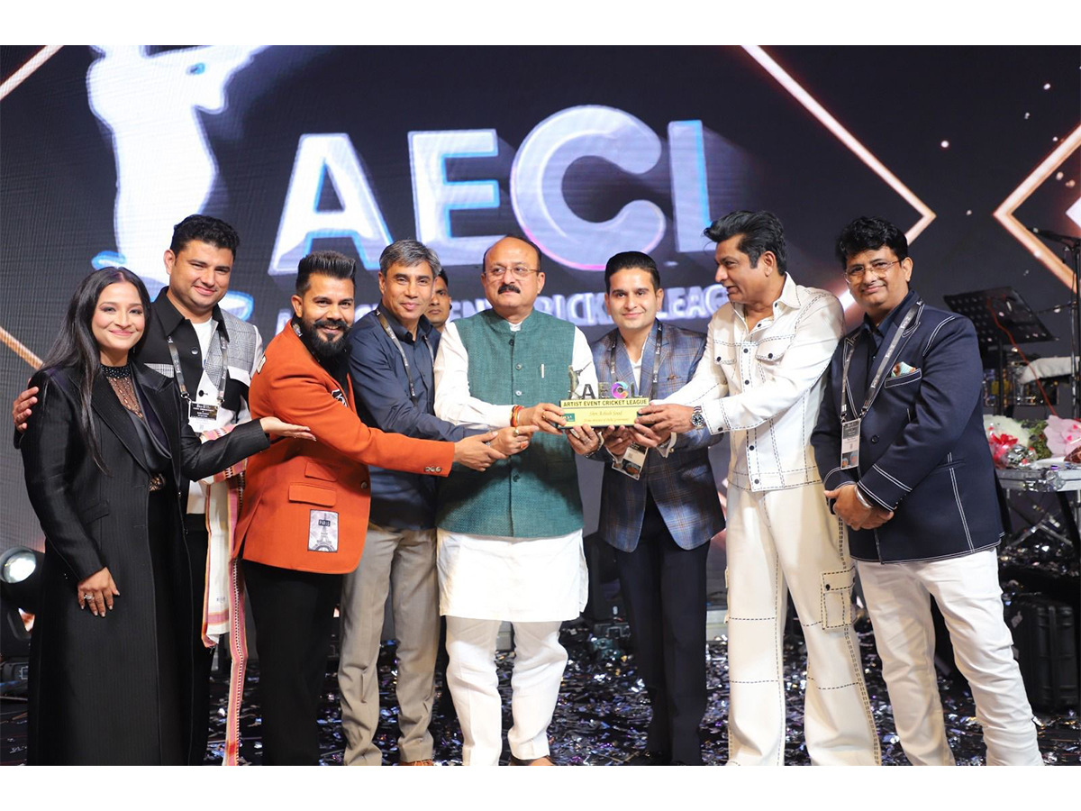 Delhi Home Minister Flags Off AECL Season 7 Amid Star-Studded Launch in Capital