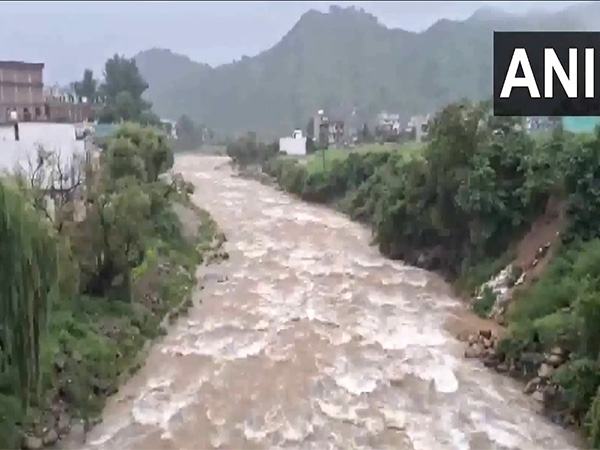 J-K: Heavy rain triggers flood-like situation in Rajouri; schools closed