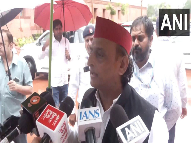 "BJP does not want anyone to cast votes": Samajwadi Party MP Akhilesh ...