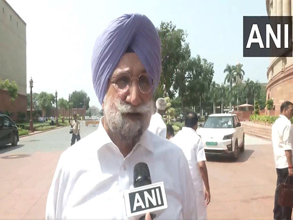 "Election Commission has become BJP's party office": Congress's ...