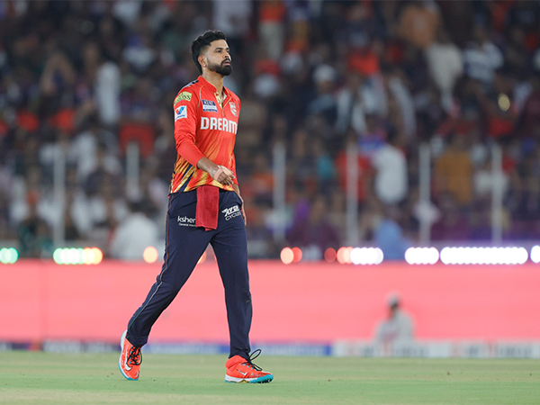 "I consider him to be one of the best leaders in cricket": Priyansh ...