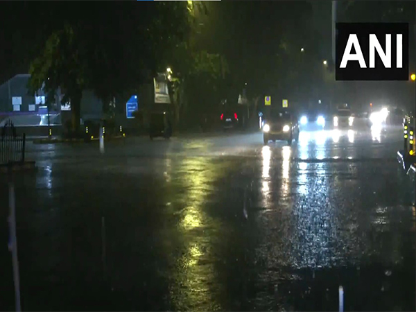 Rainfall lashes several parts of Delhi, causing waterlogging