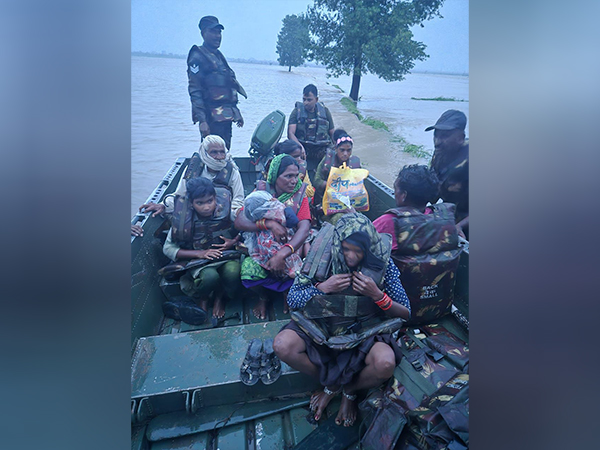 MP: Indian Army intensifies flood relief operations amid continuous rainfall