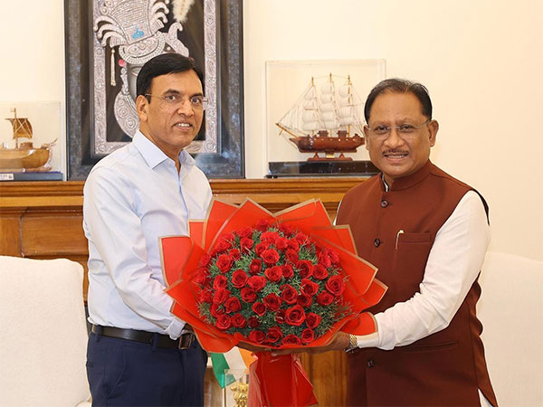 Chhattisgarh: CM Vishnu Deo Sai meets Union Minister Mandaviya, discusses key projects on sports ...