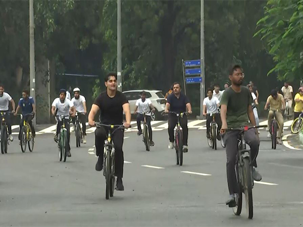 Delhi: Enthusiastic participation marks 'Fit India Sundays on Cycle' event