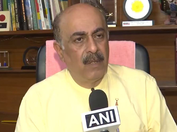 "A new world order is under construction", says foreign affairs expert ...