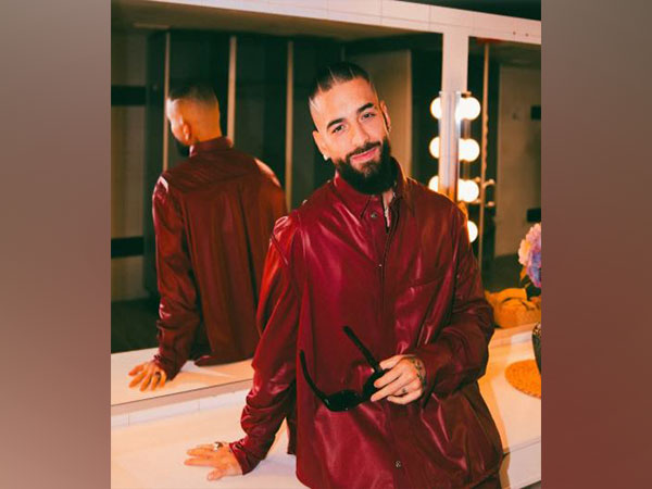 Colombian rapper Maluma halts concert to call out woman who brought ...