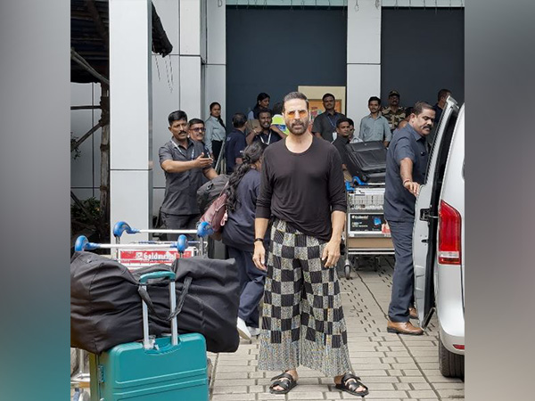 Airport Diaries: Akshay Kumar flaunts gender-fluid fashion in palazzo pants