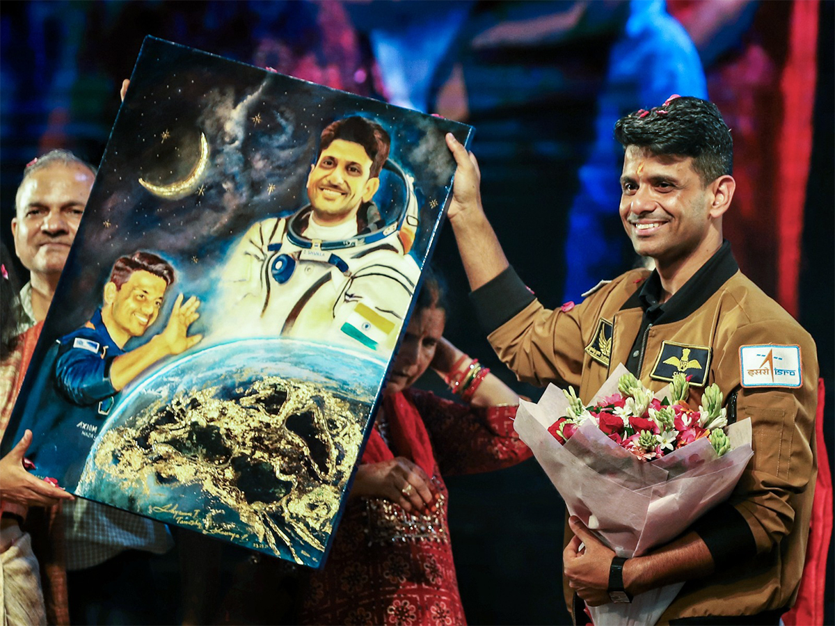 "Soon, we will see an Indian going into space, on Indian capsule in ...