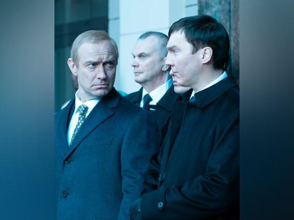 "I didn't fear repercussions": Jude Law on playing Vladimir Putin in ...