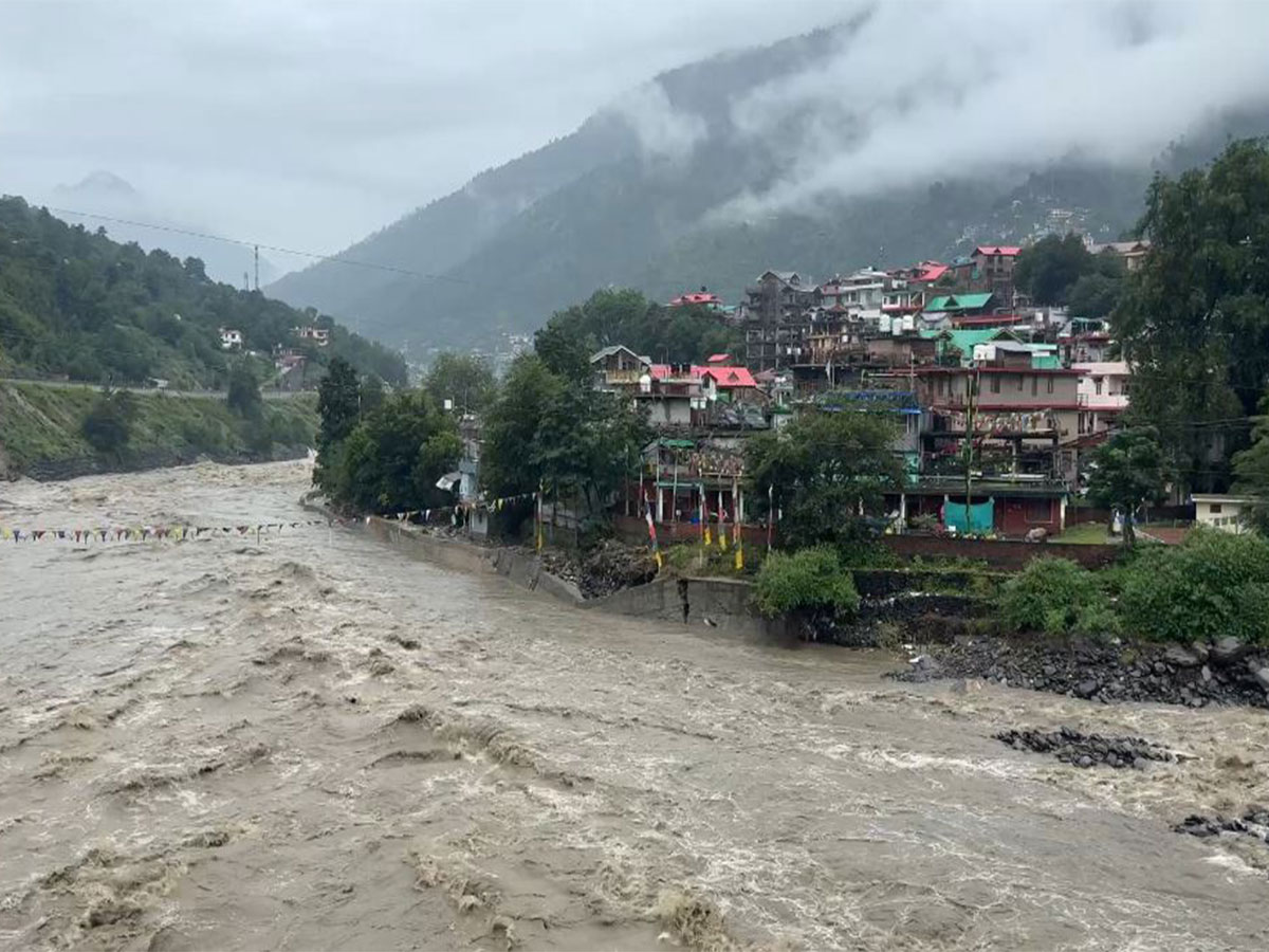 Himachal Pradesh floods: Beas River damages Kullu's Tibetan Colony security wall, threatens ...