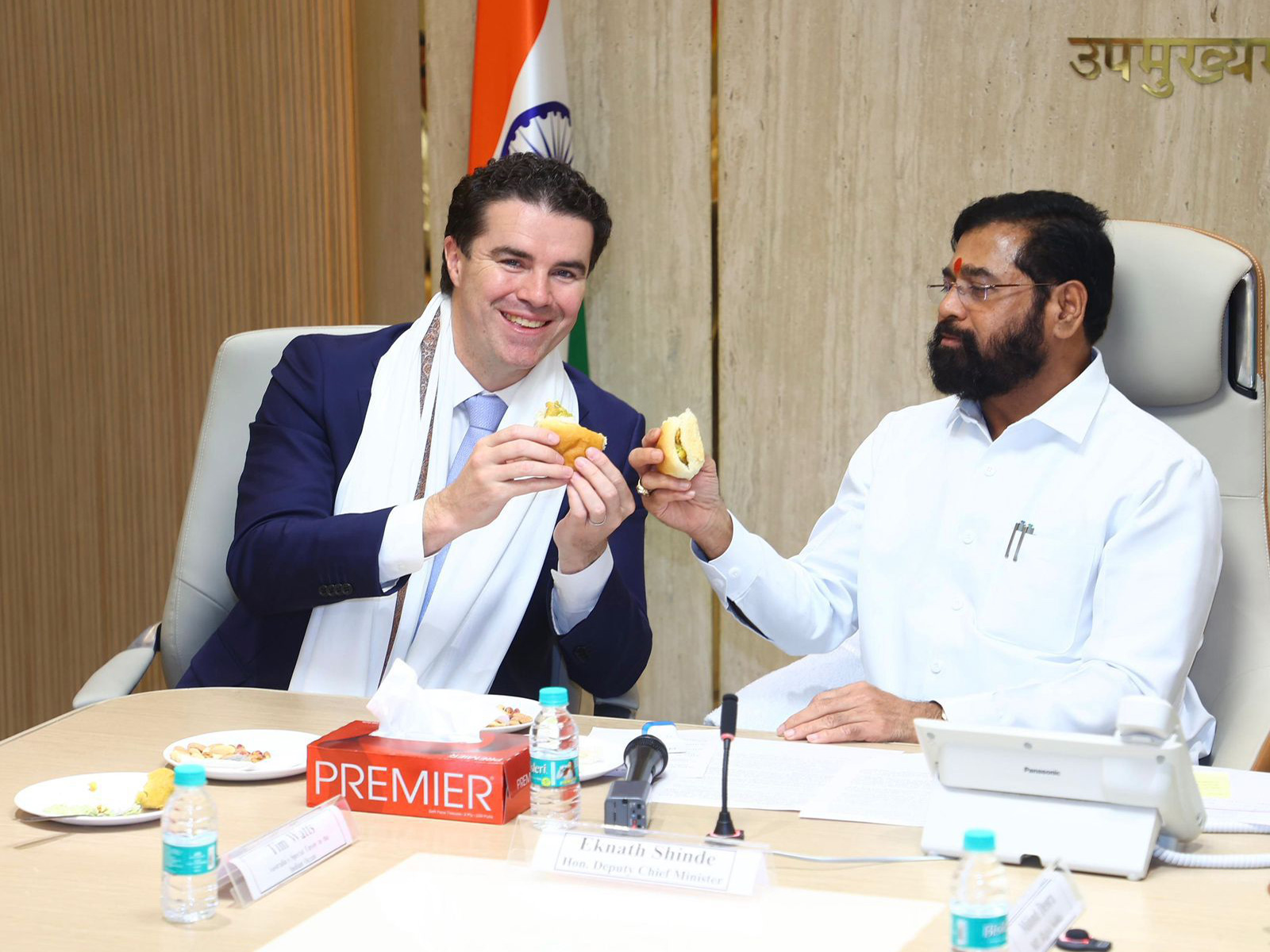 Australian MP Tim Watts meets Maharashtra Dy CM Shinde, discusses ...