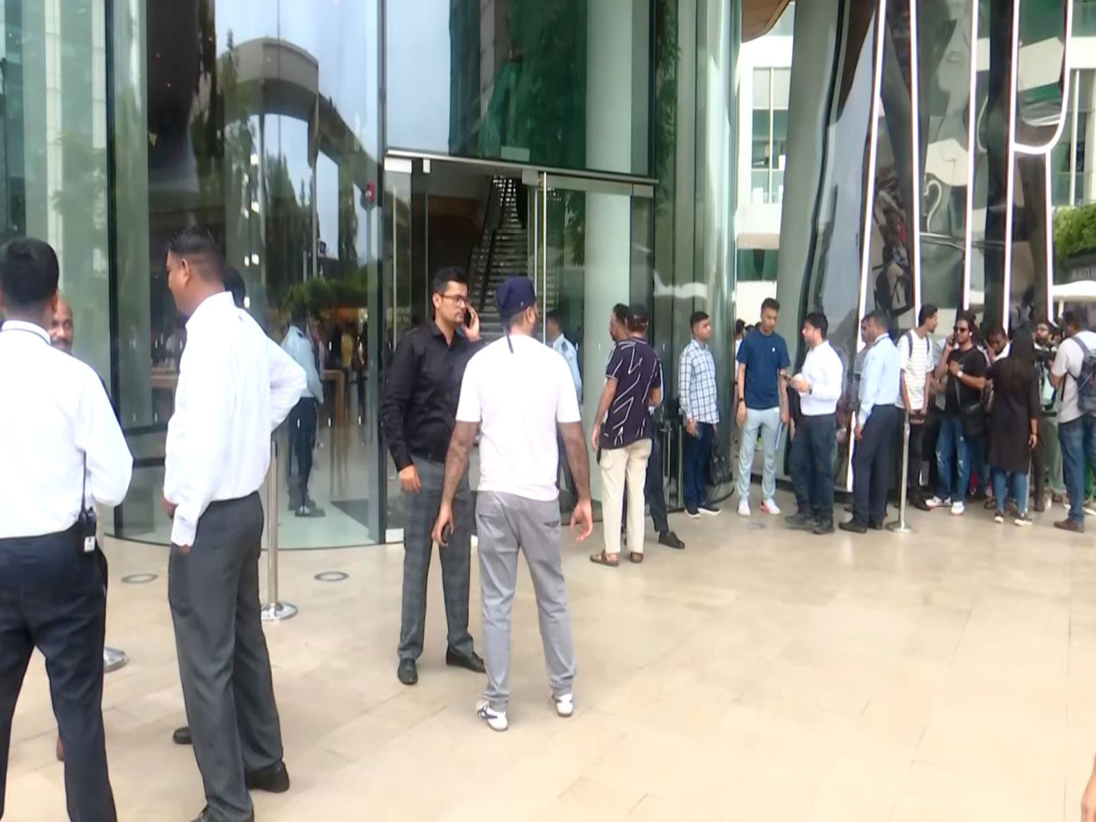 iPhone 17 series on sale in India; long queues seen outside Apple ...