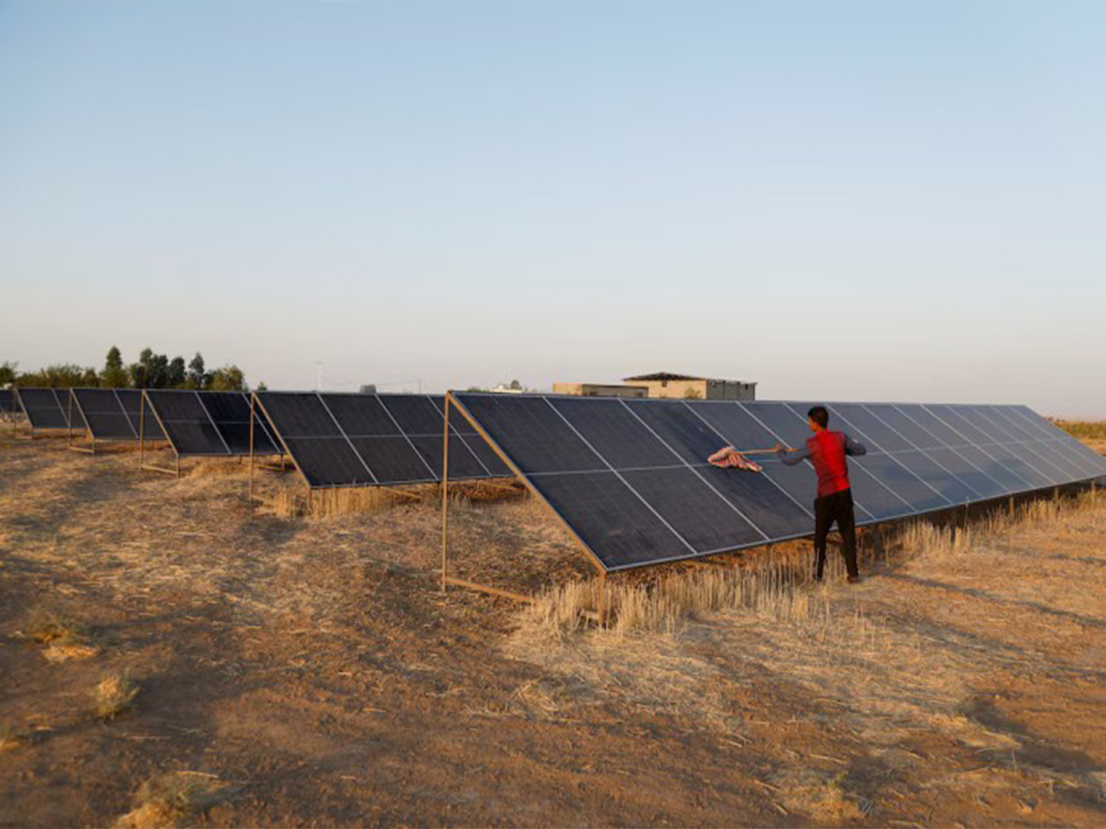 Etleboro.org - Iraq to inaugurate first industrial-scale solar plant in ...