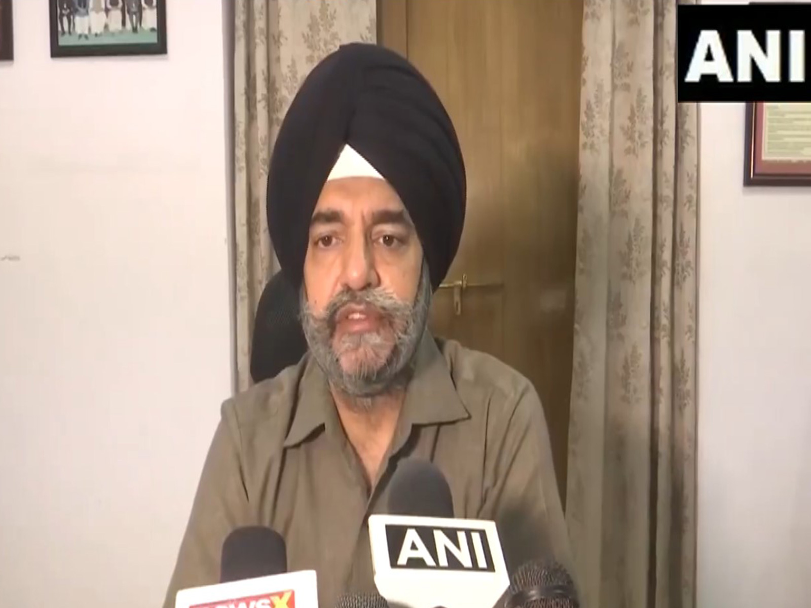 Two jail inmates flee from Jaipur Central jail after removing bars from ...