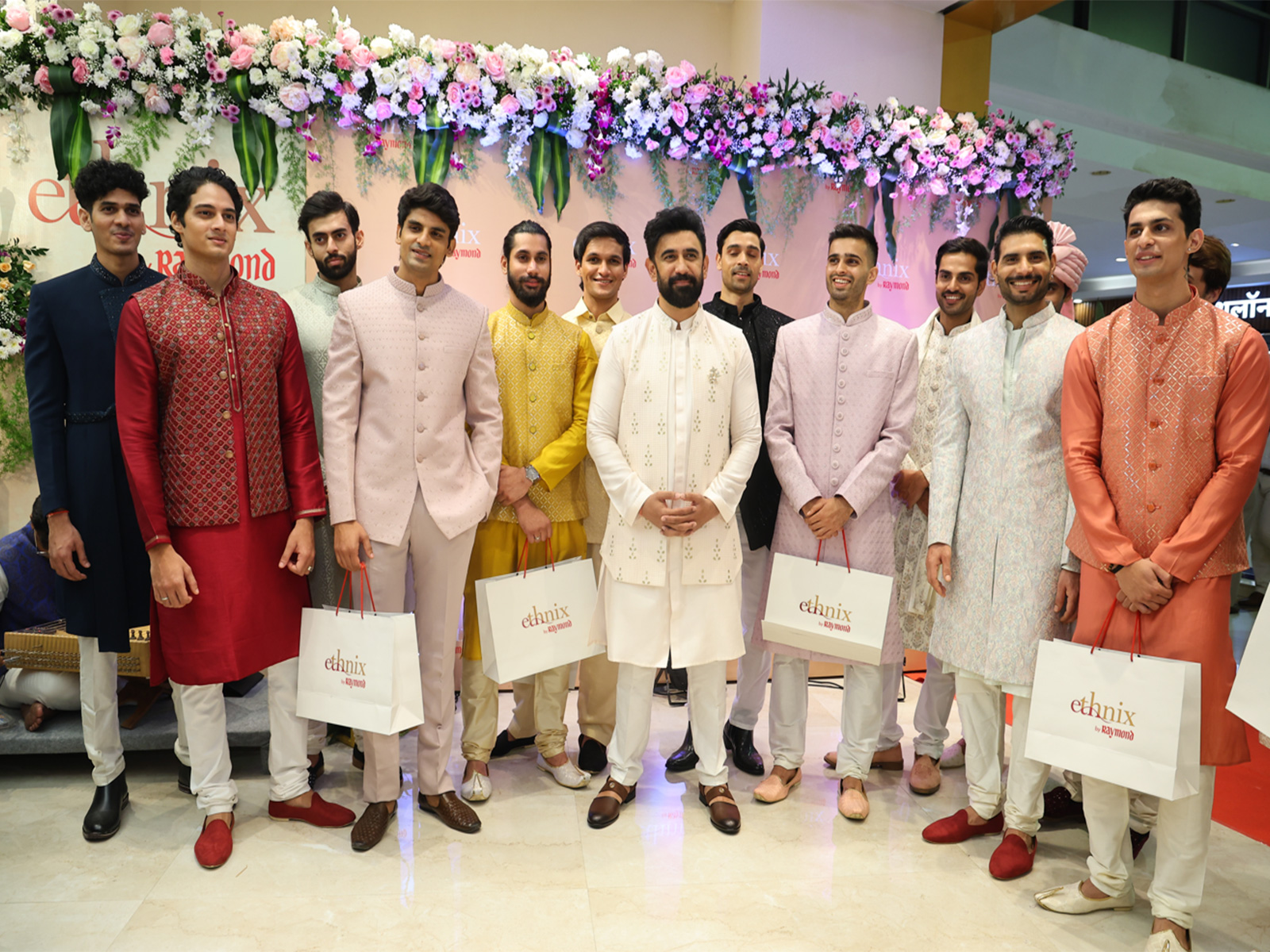 Actor Amit Sadh Inaugurates Ethnix by Raymond's Flagship Store at Lake ...