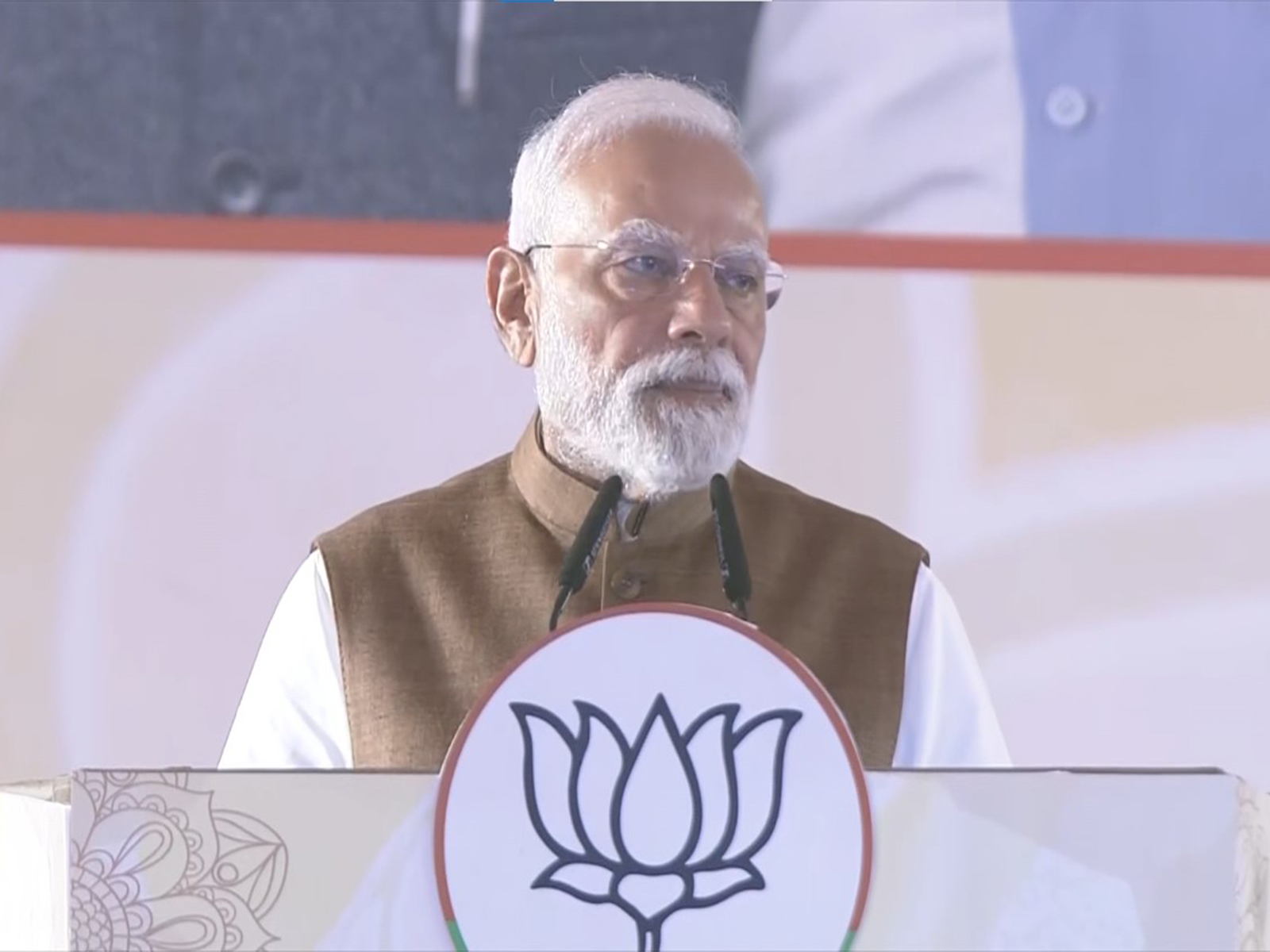 "Bayaan Bahadur": PM Modi slams oppn over criticism on GST reforms