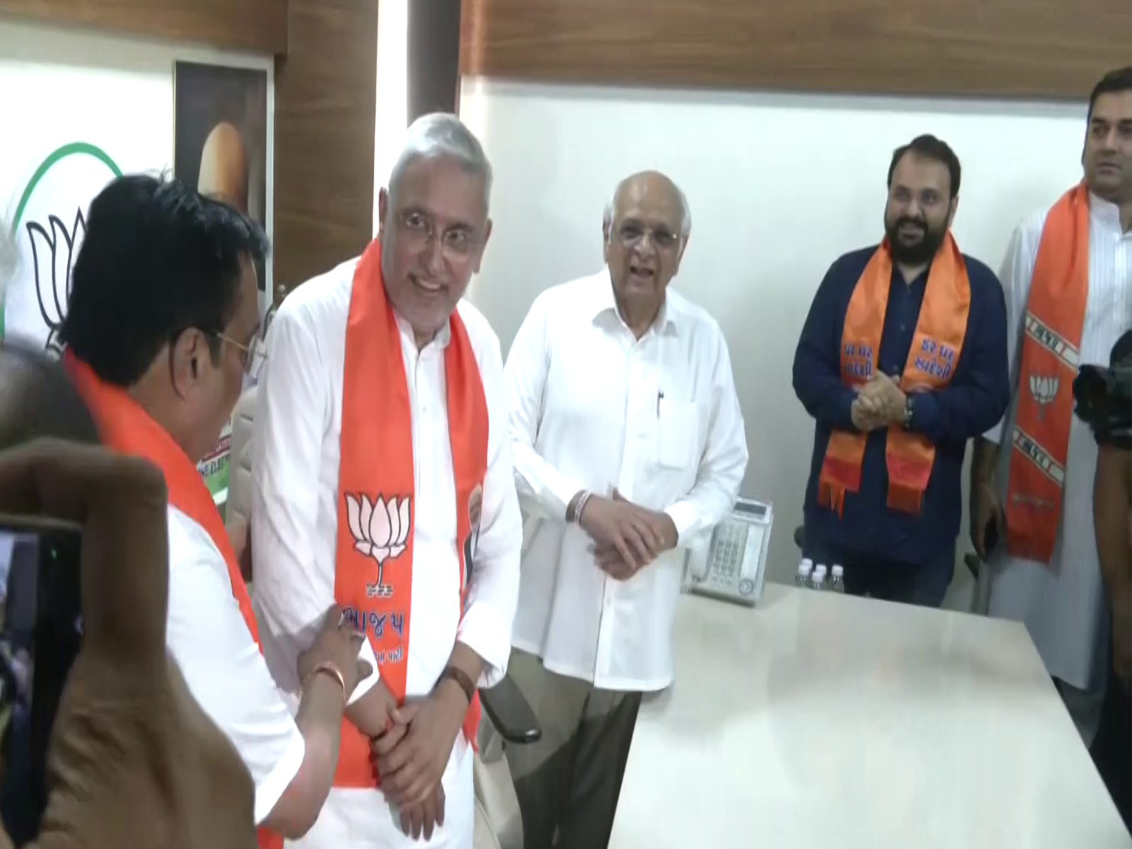 Jagdish Panchal takes charge as Gujarat BJP president; CM Bhupendra ...