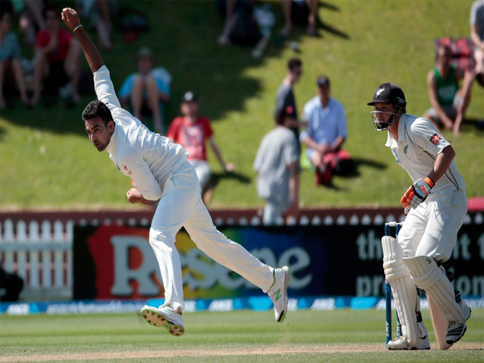 "Your incredible skill, sharp cricket mind...": Harbhajan wishes ex ...