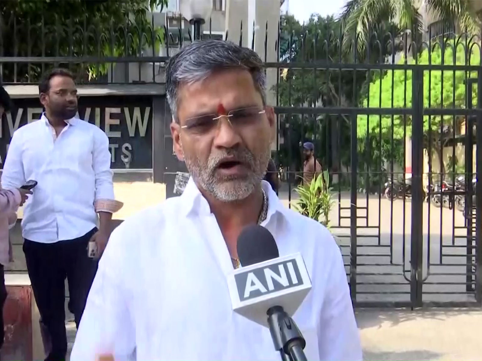 NCP-SCP leader Nilesh Lanke meets advocate who attempted to hurl shoe ...