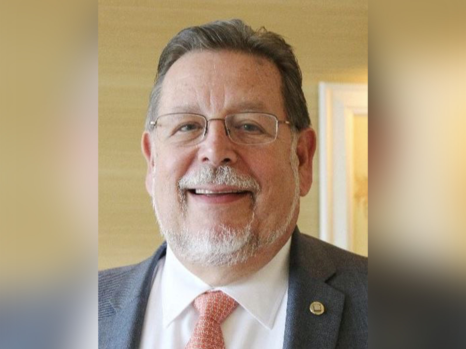 "This is India's moment," says US media leader Mark A. Aitken