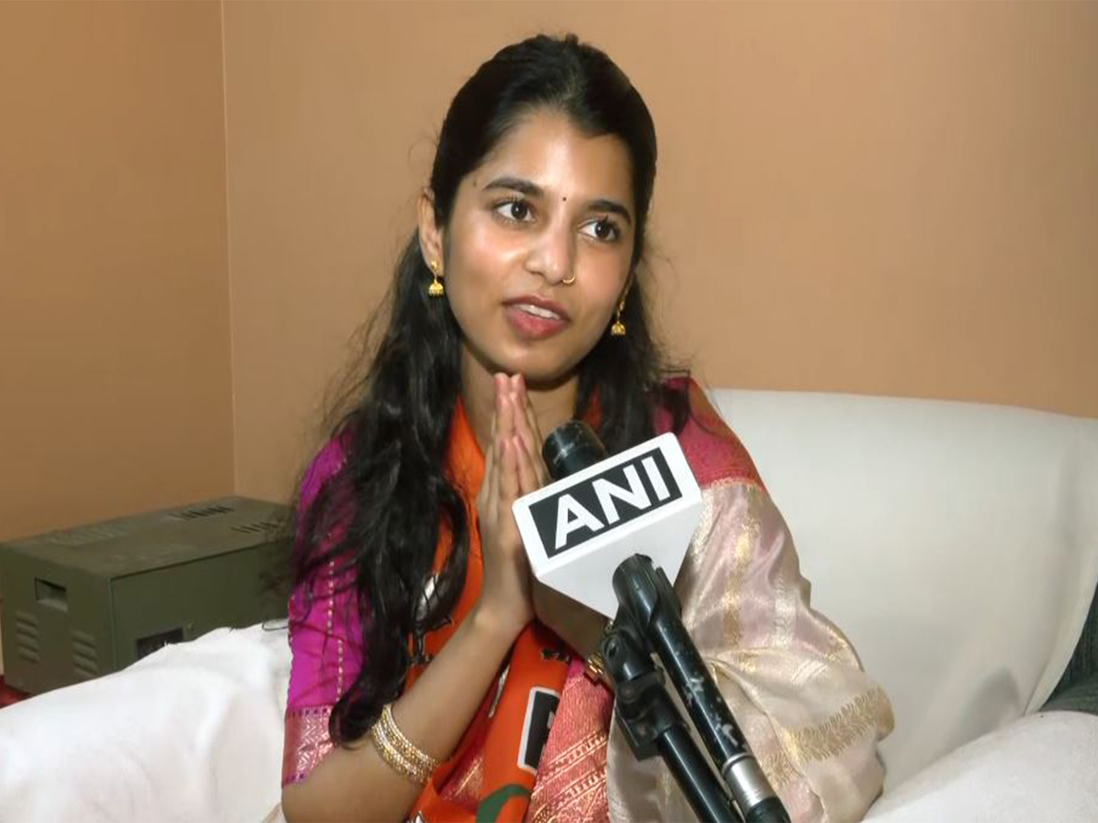 "Here to serve society": Folk singer Maithili Thakur after joining BJP ...