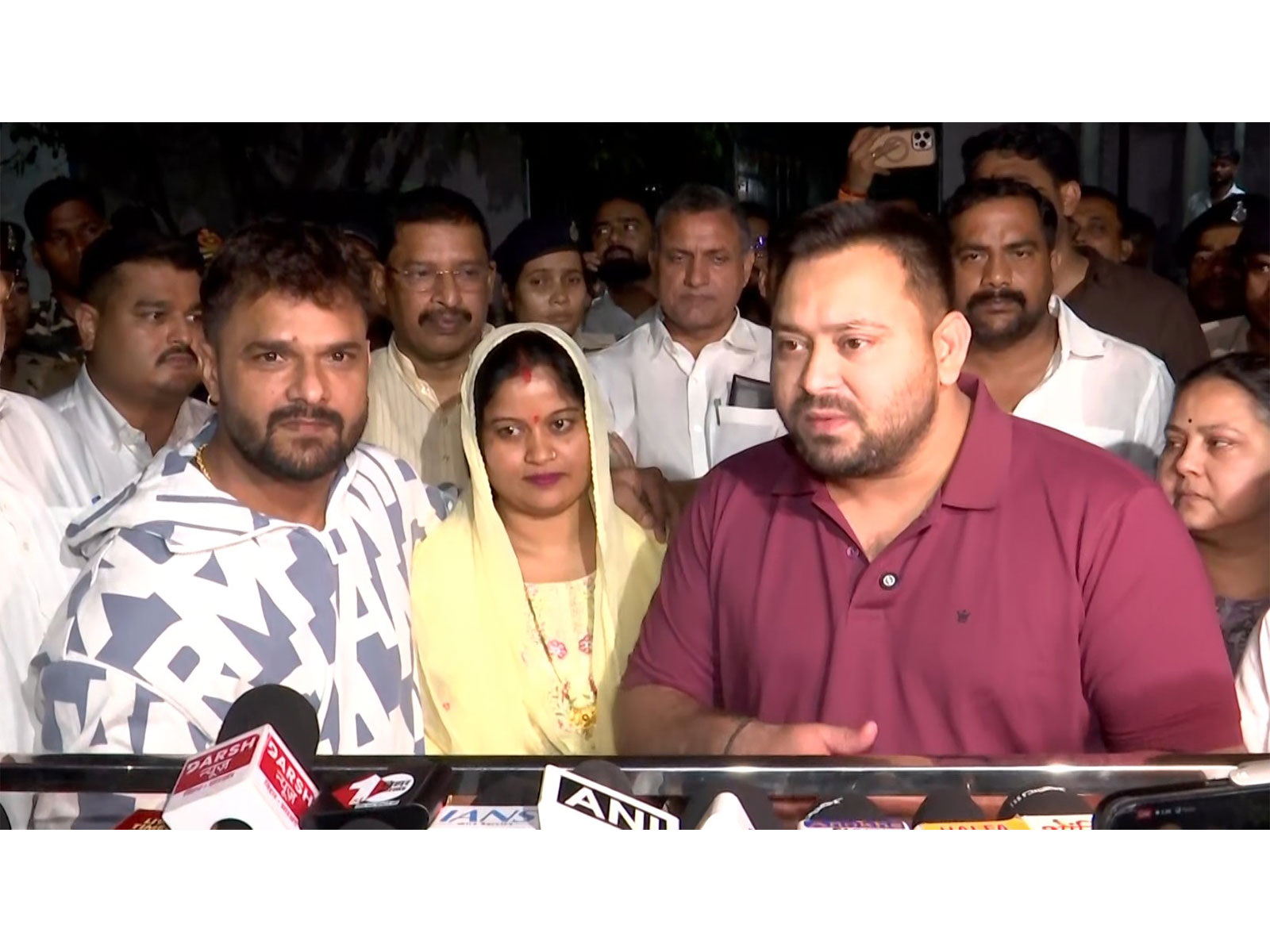 Bihar polls: Bhojpuri singer Khesari Lal Yadav, along with his wife Chanda Devi joins RJD