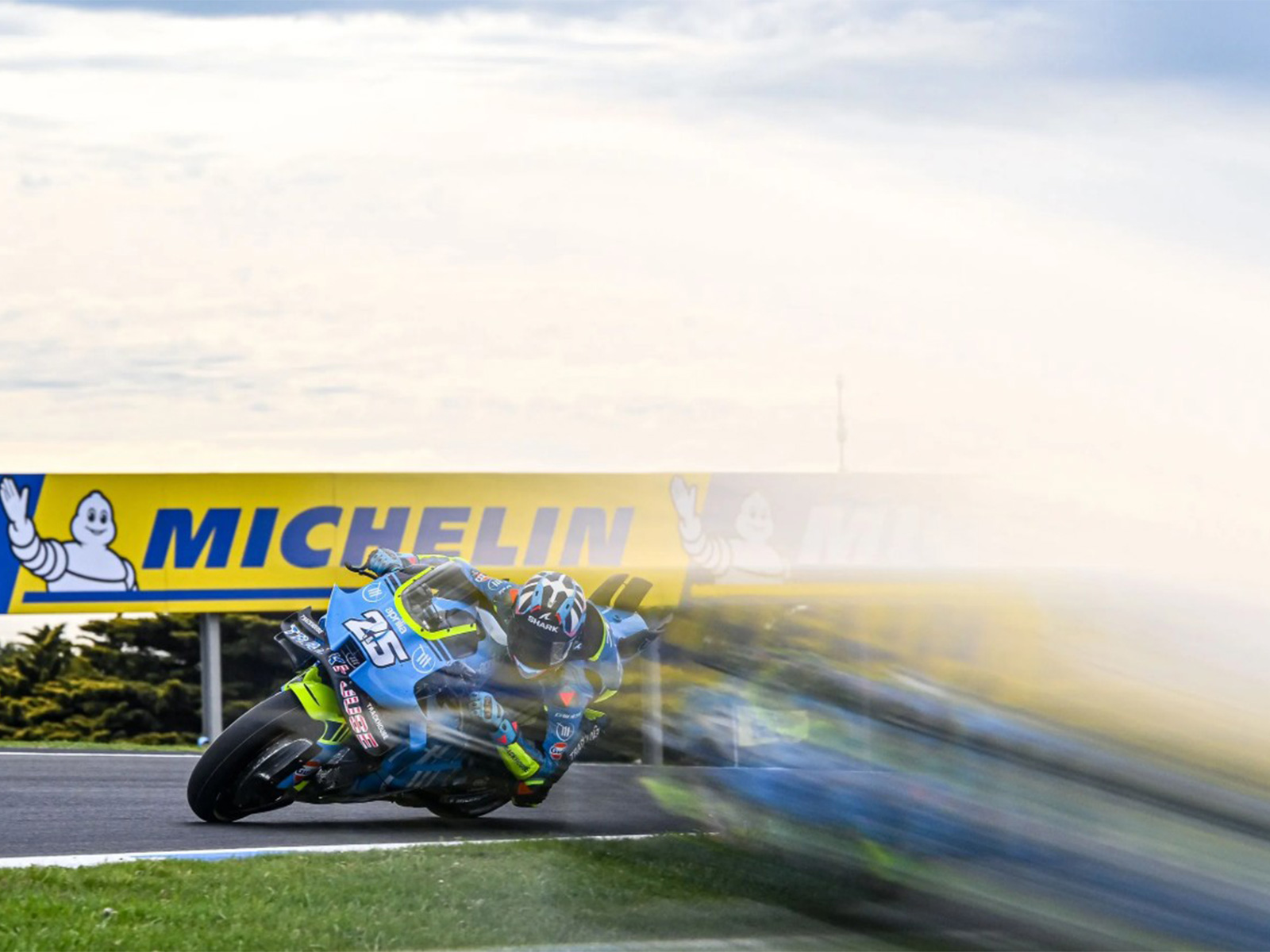 Australian GP: Flawless Fernandez claims debut win as Bezzecchi fights ...