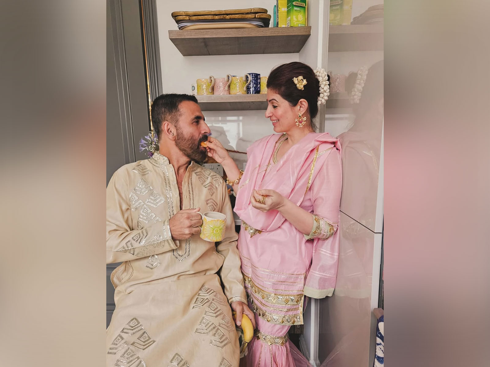 "Oranges are the new laddoos...": Twinkle Khanna's witty Diwali post with Akshay Kumar is pure ...