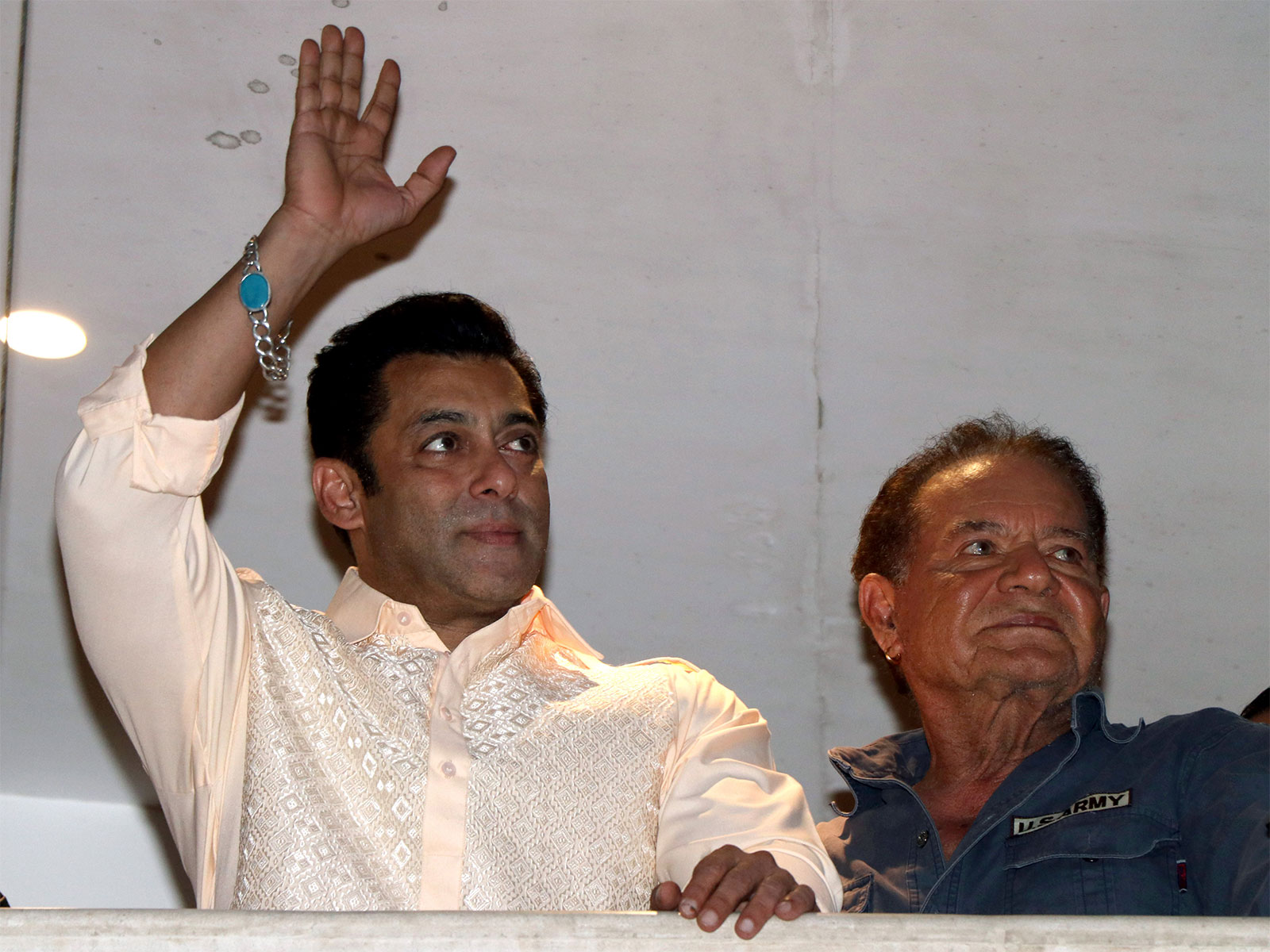 Arhaan Khan shares rare throwback of Salman Khan with father Salim Khan