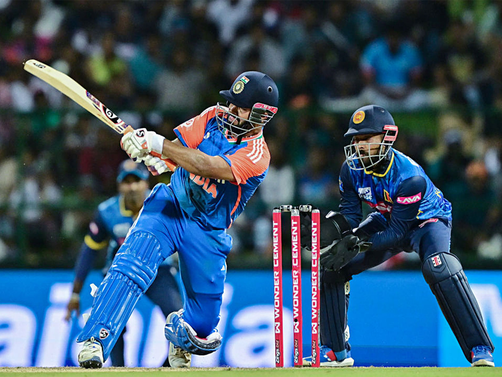 "Pant good enough to play as a batter": KL Rahul ahead of first ODI ...