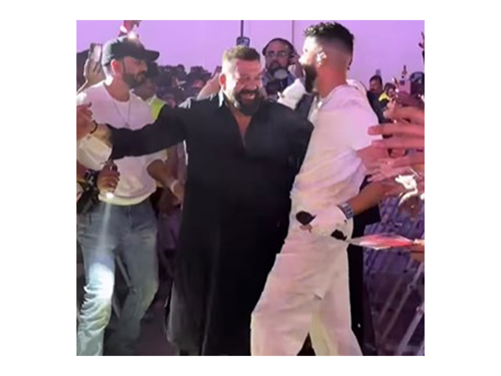Bollywood Icon Sanjay Dutt Shocks Fans at AP Dhillon's Mumbai Concert ...