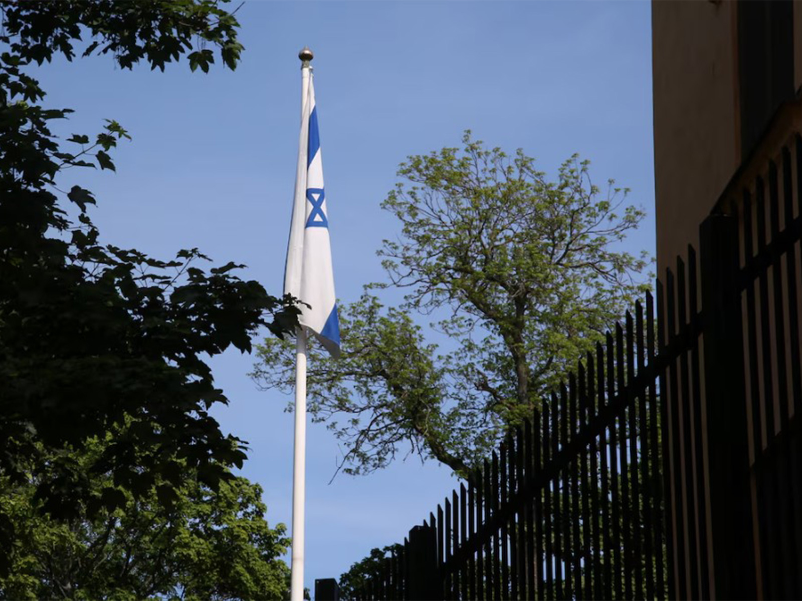 Israel's first immigrants of 2026 from Australia amid shifts in Jewish ...