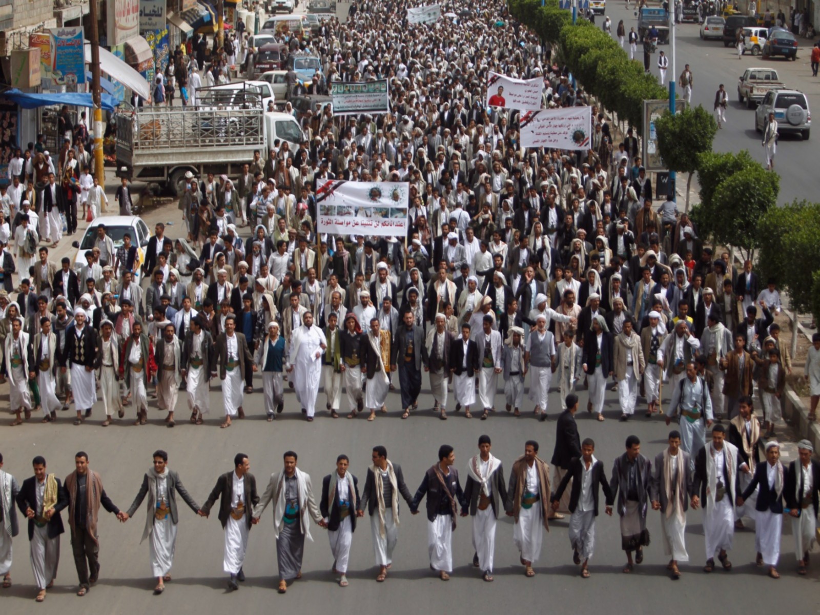 Yemen's Ansarullah ready to enter battlefield in support of Iran: Iran ...