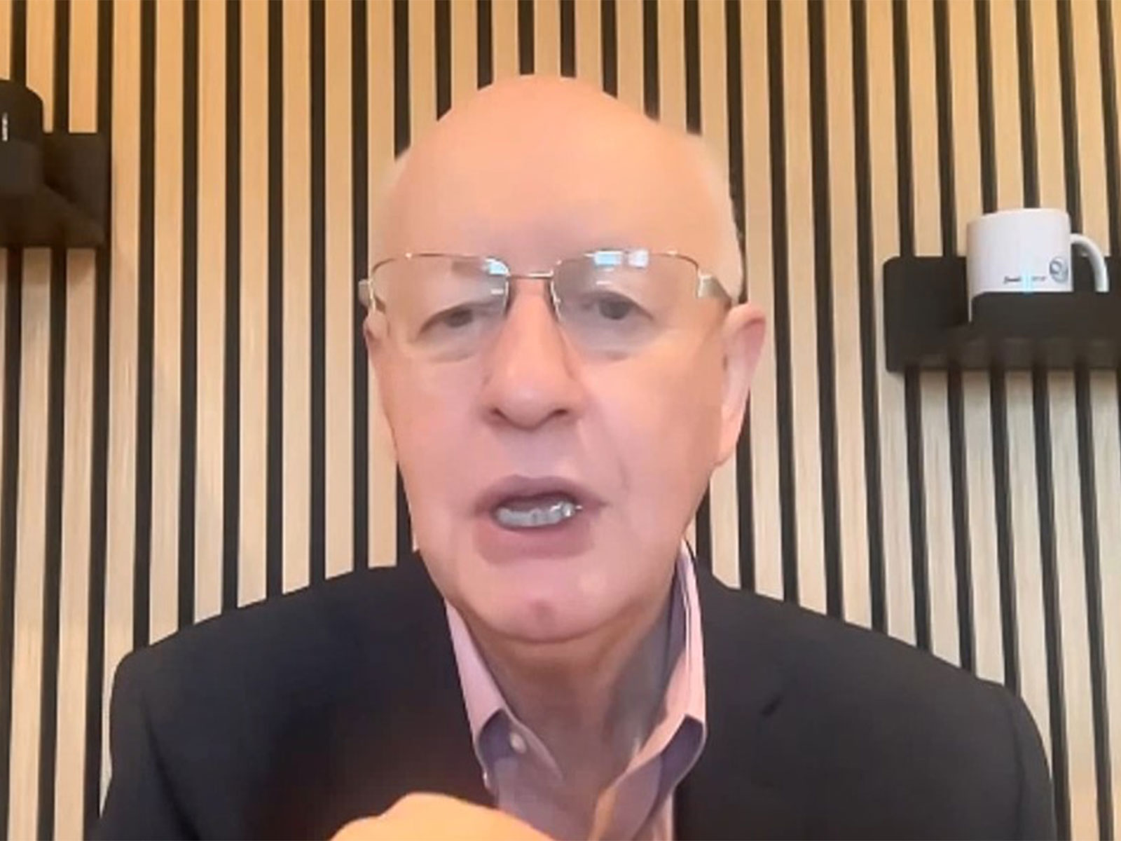 "Don't see how there can be any credible deal between these two parties ...