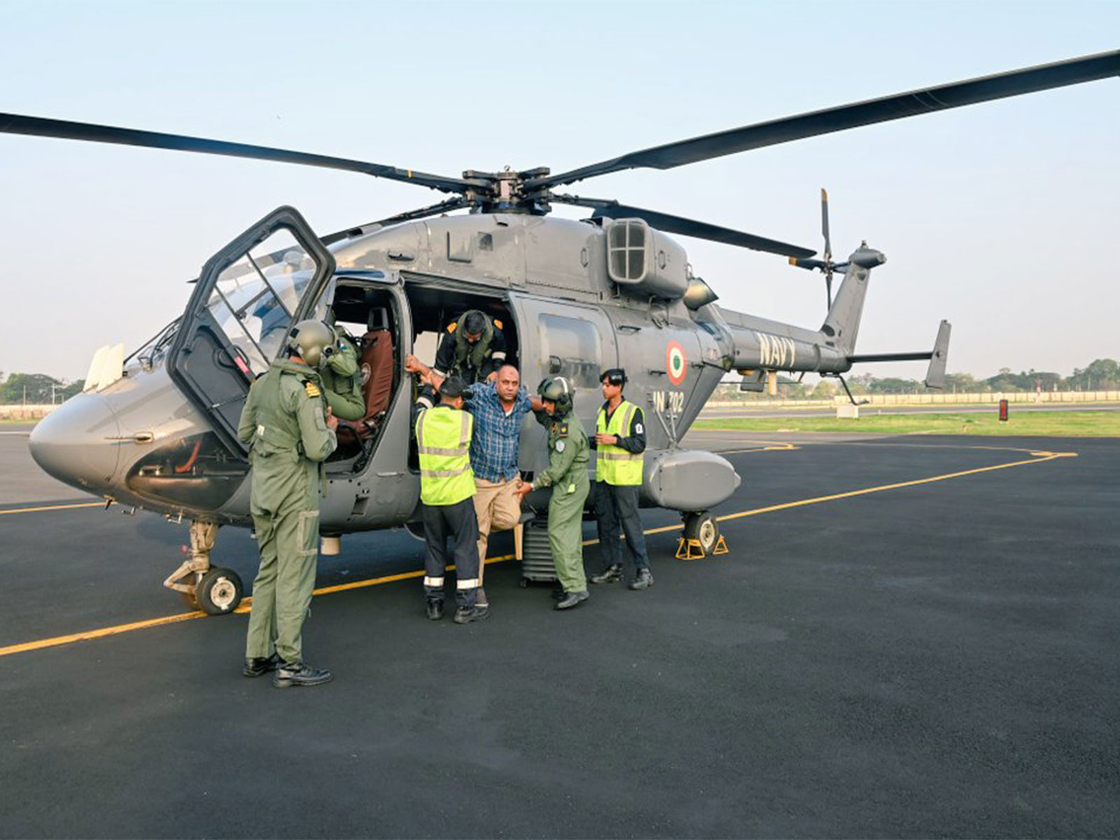 Guardian of seas: Indian Navy executes high-stakes Medevac for oil rig ...