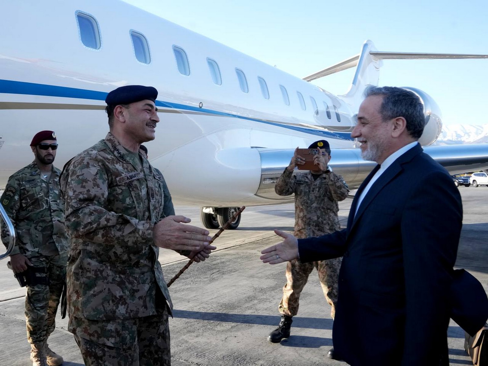 Iran and Pakistan to meet on Thursday to discuss messages exchanged ...