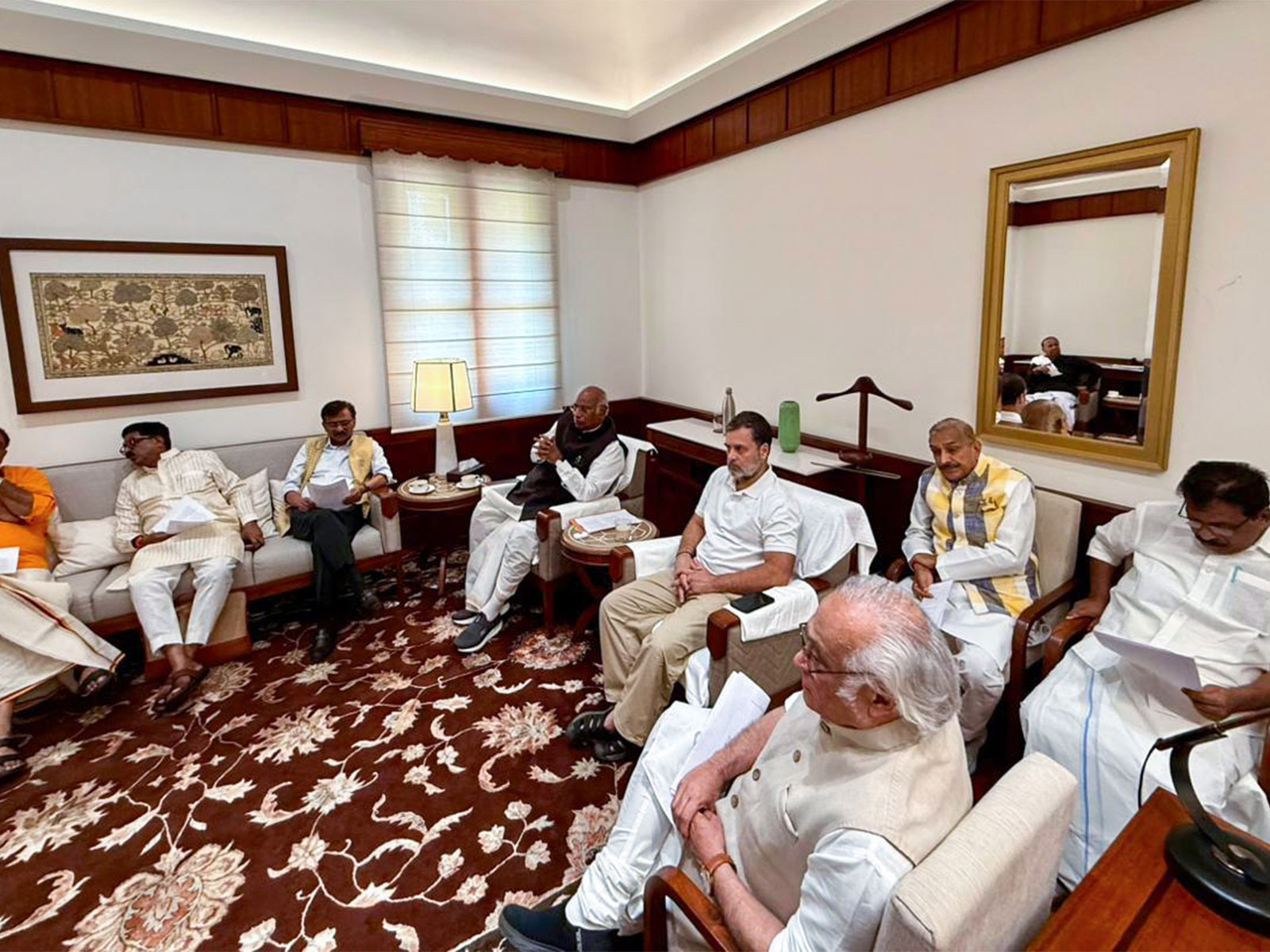 Parliament Session: INDIA bloc MPs to hold meeting to chalk out floor ...