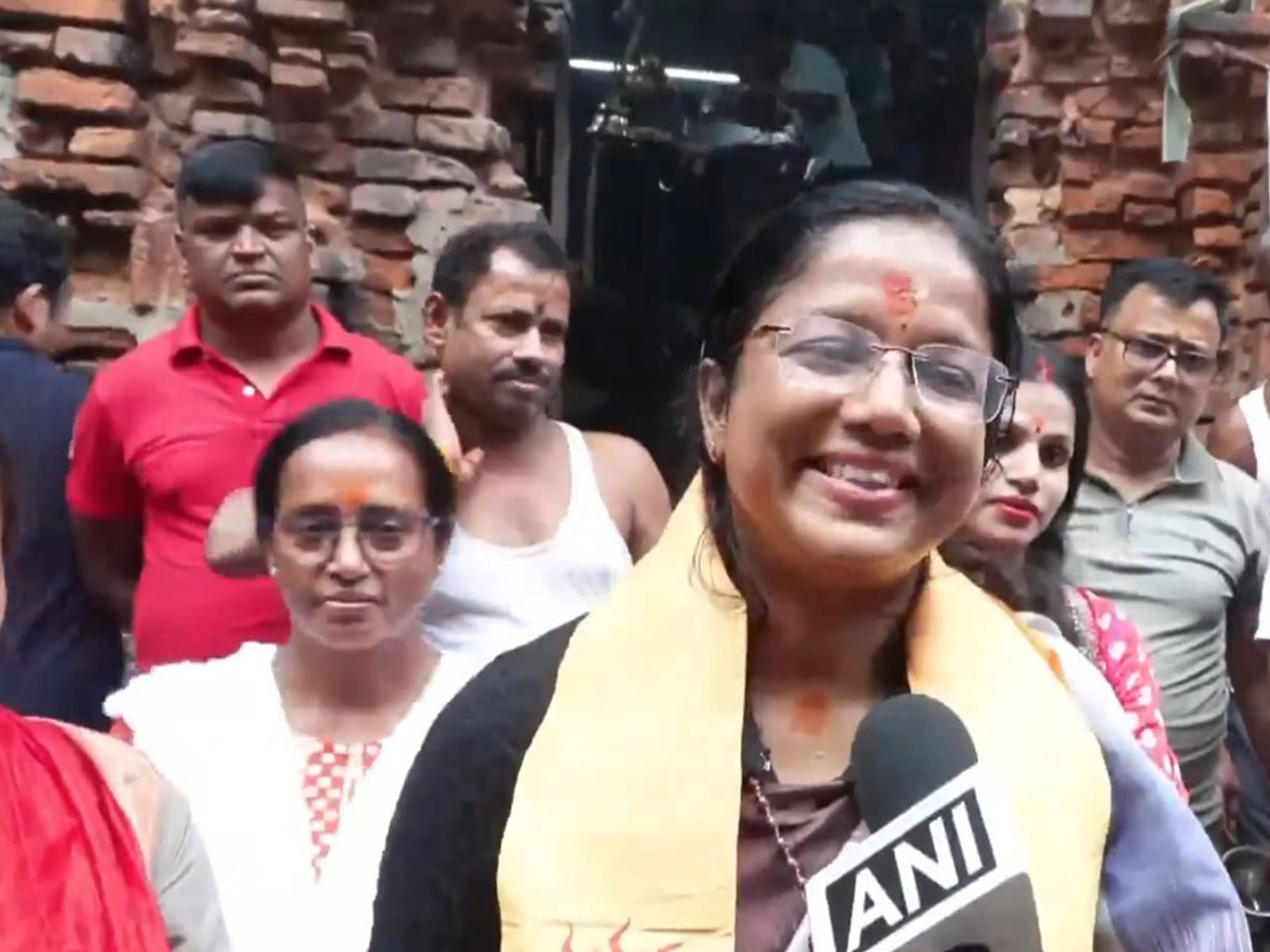 "People have already blessed us": BJP candidates seek divine blessings ...