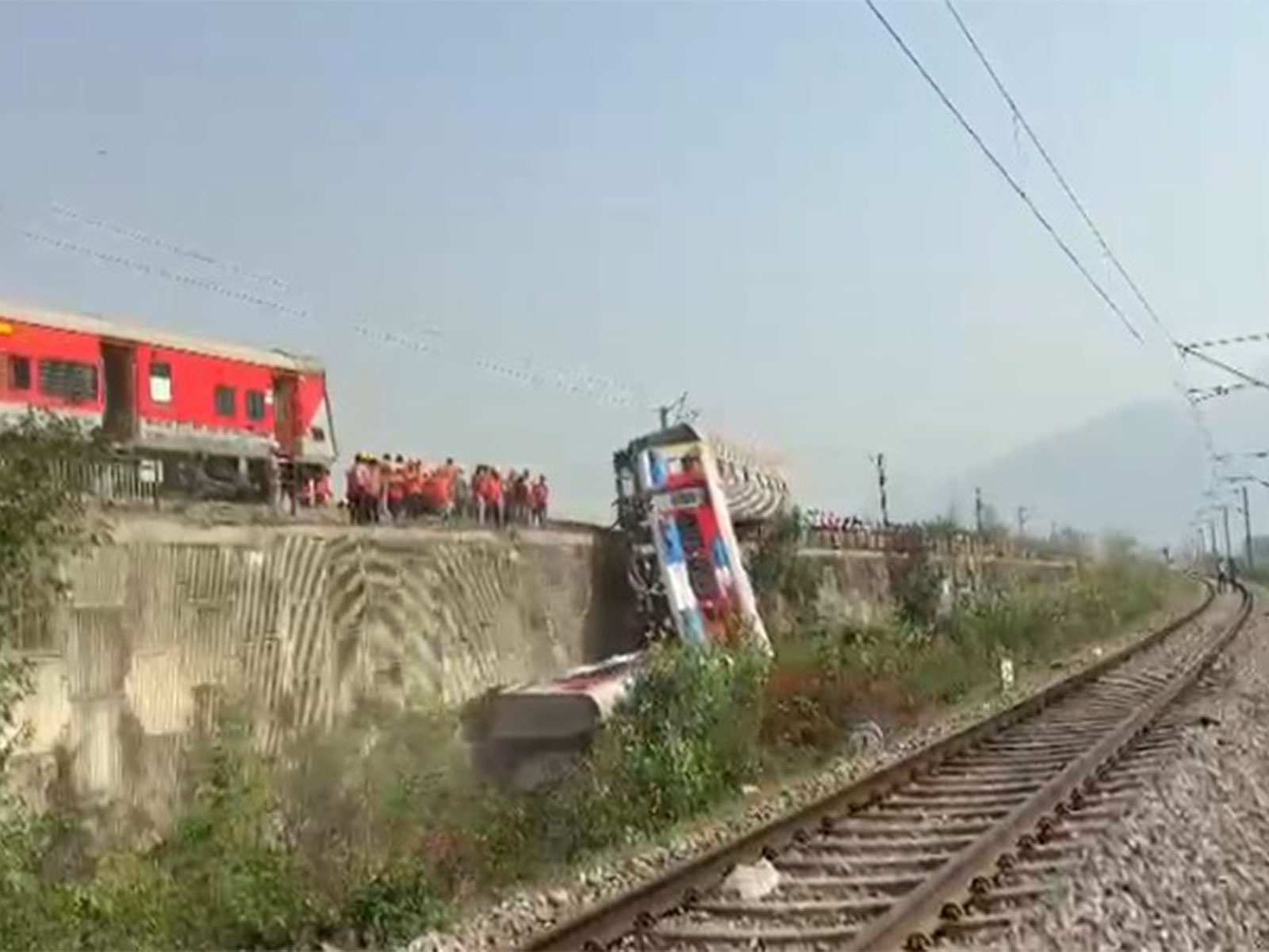 Rescue operation underway to clear derailed Ujjaini Express coaches in ...