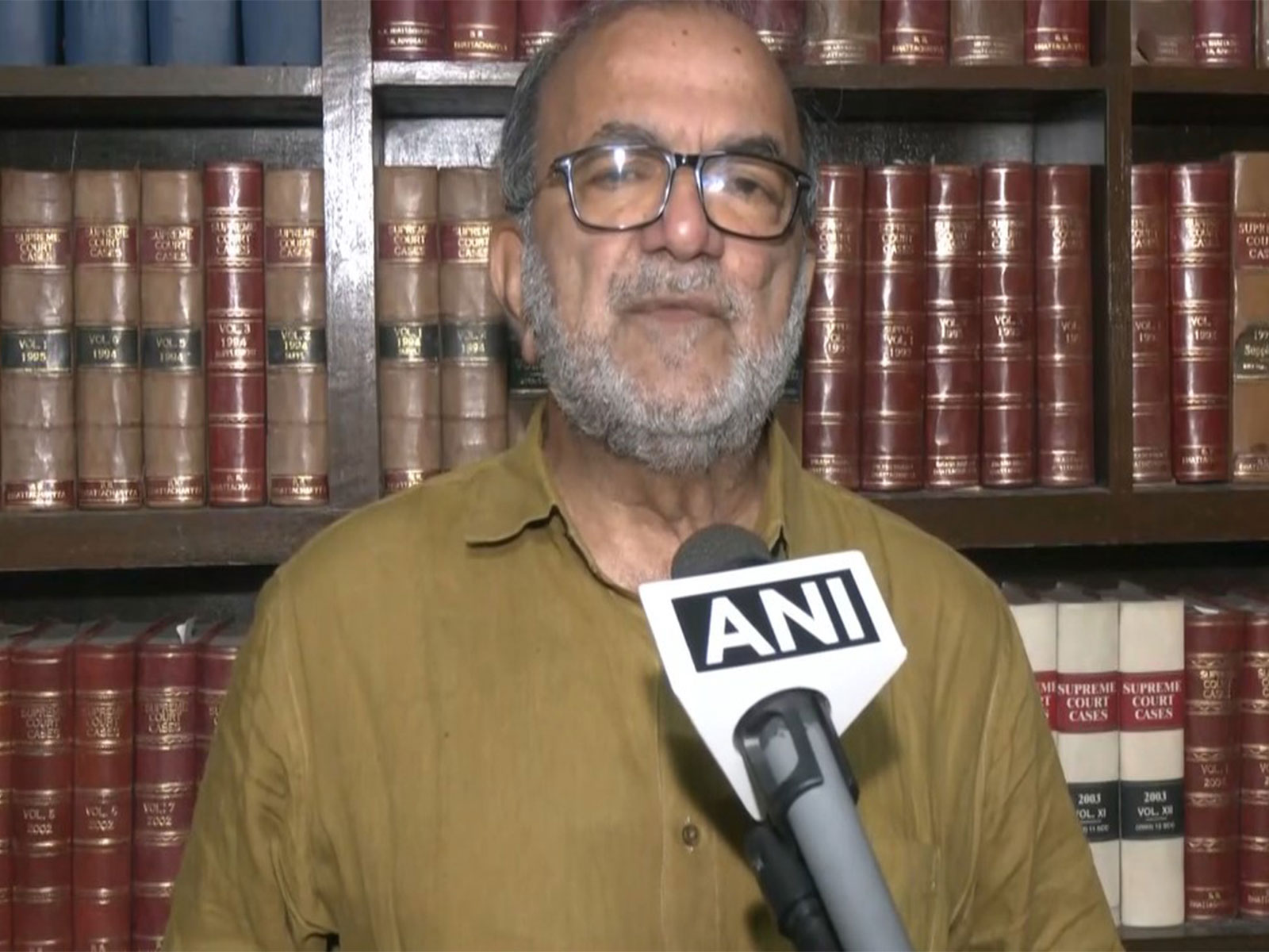 "Huge cry from cattle traders:" CPI(M) MP Bikashranjan Bhattacharyya ...