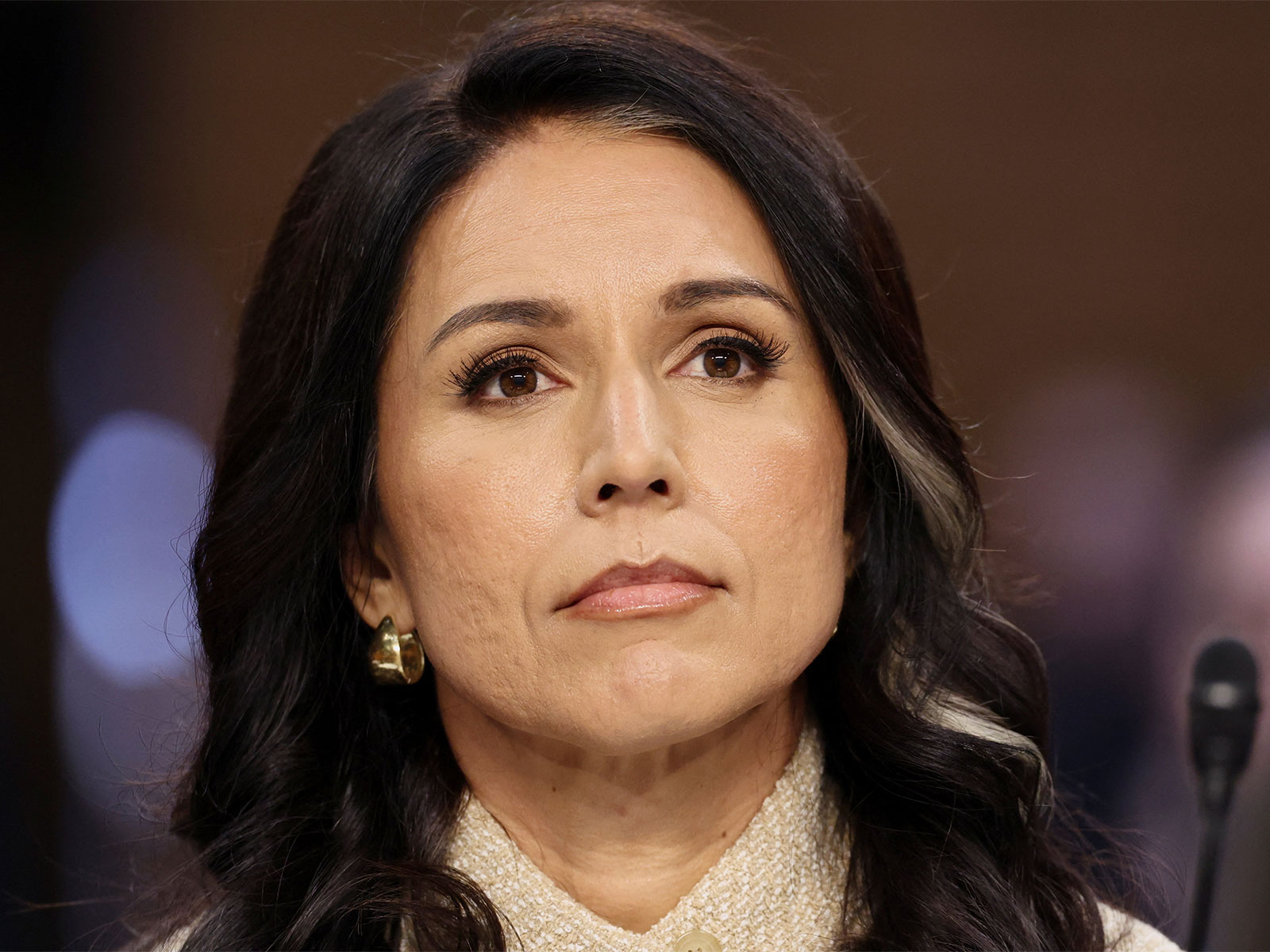 Tulsi Gabbard resigns as US DNI to support husband battling rare bone ...