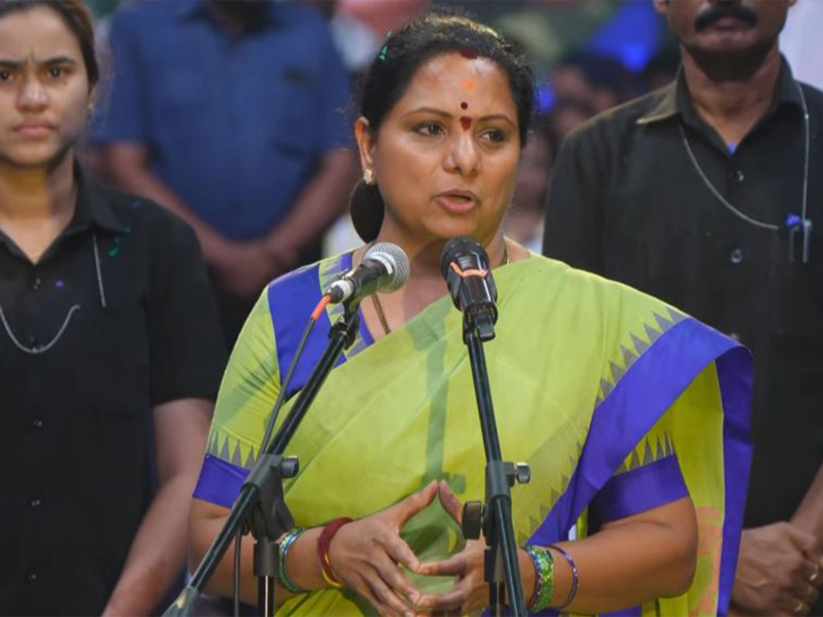'Freedom of speech non-negotiable': TRS leader K Kavitha condemns FIR ...