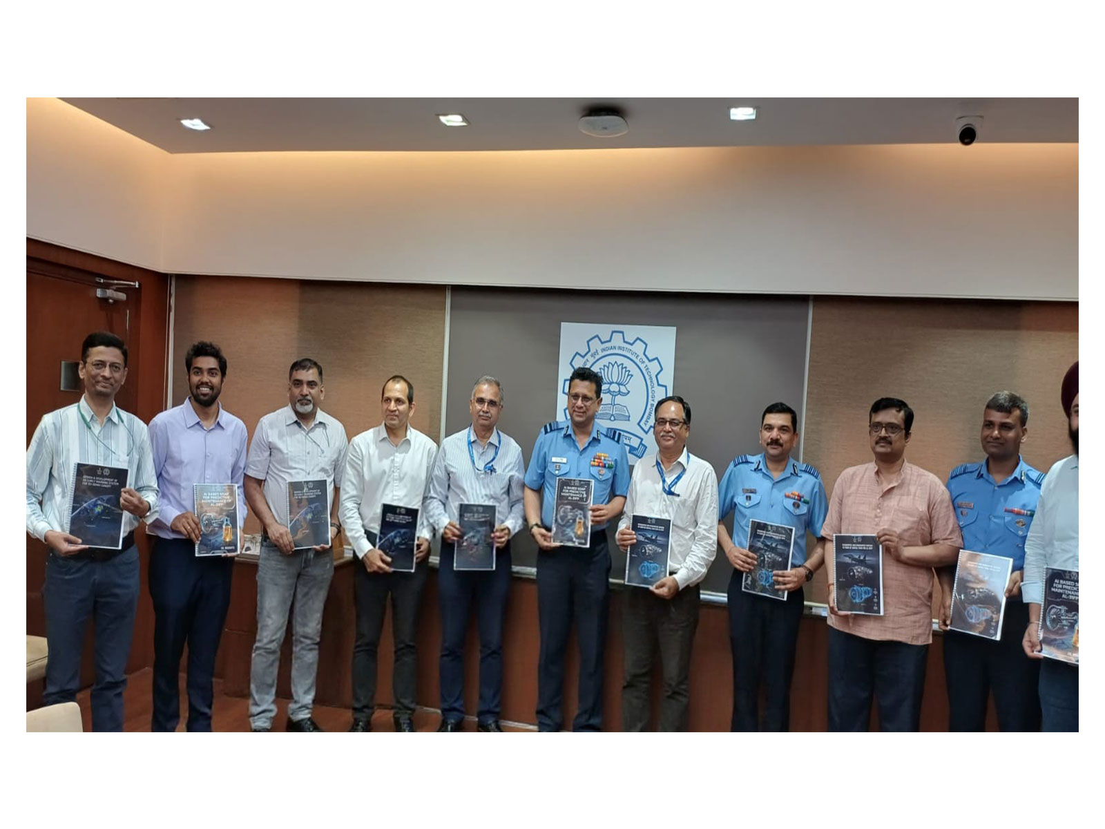 Indian Air Force signs three contracts with IIT Bombay to enhance Su-30 ...