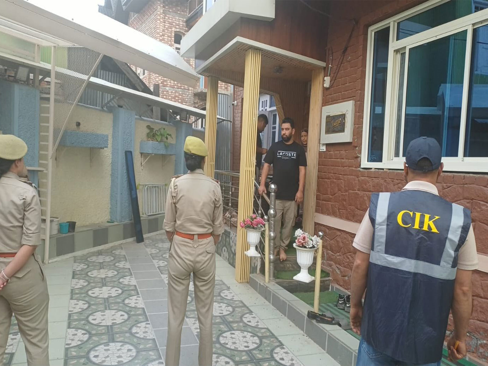 CIK conducts raids across J-K in relation to Pak-terror outfits and ...