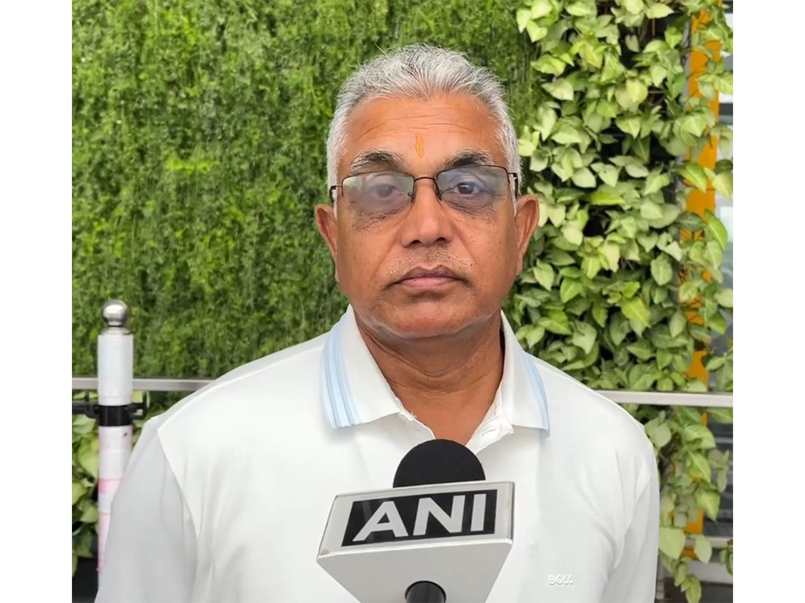 Congress is troubled, but people are happy over PM Modi's historic ...