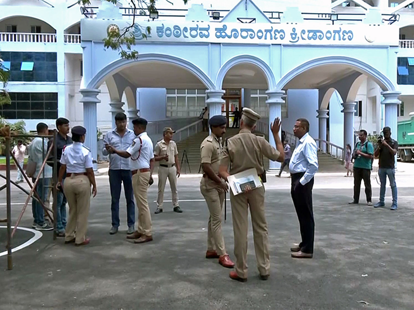 Bengaluru police fact-check clears Congress rally of blame in NEET ...