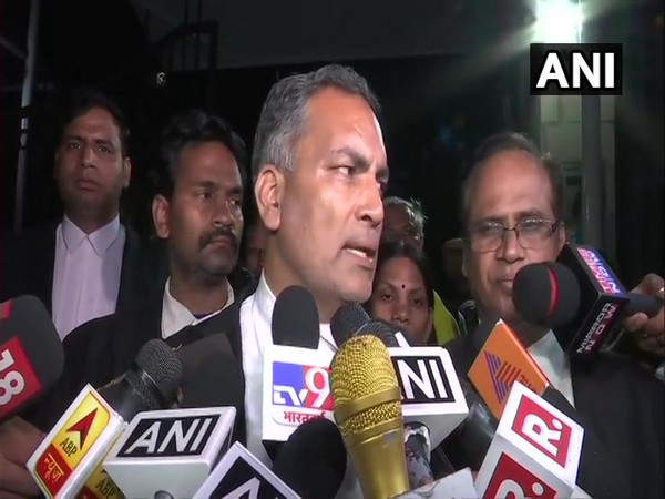 Nirbhaya convicts approach SC to stay their hanging, hearing at 2: 30 a.m.