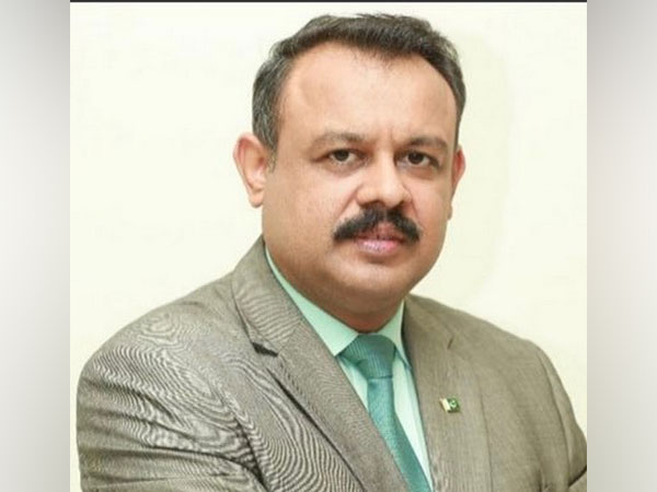 Pakistani journalist Asad Kharal runs fake propaganda against India