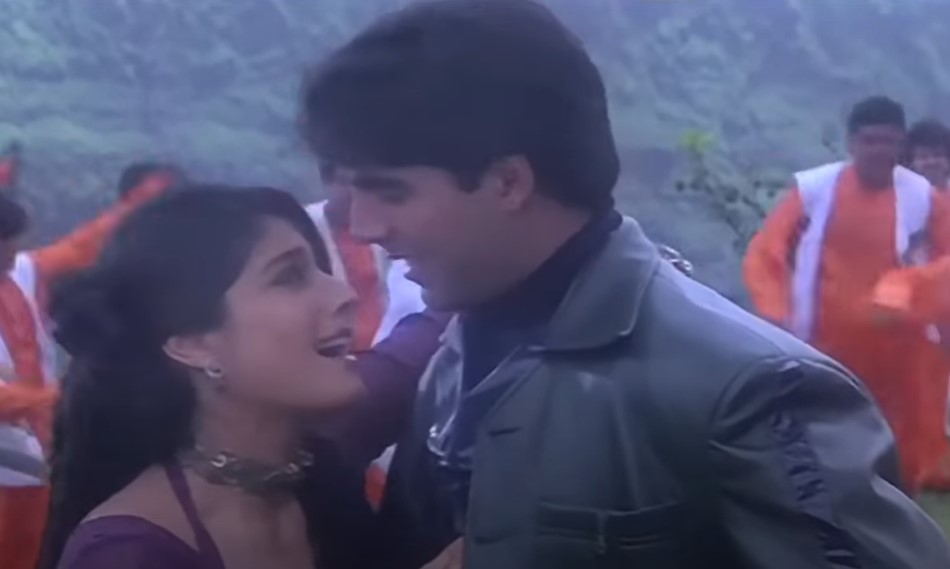 Welcome To The Jungle: Take a look at Akshay Kumar and Raveena Tandon's on-screen chemistry